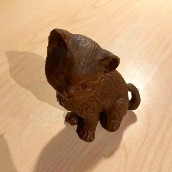 Enesco | Accents | Vintage Red Mill 87 Seated Kitten Crushed Pecan ...